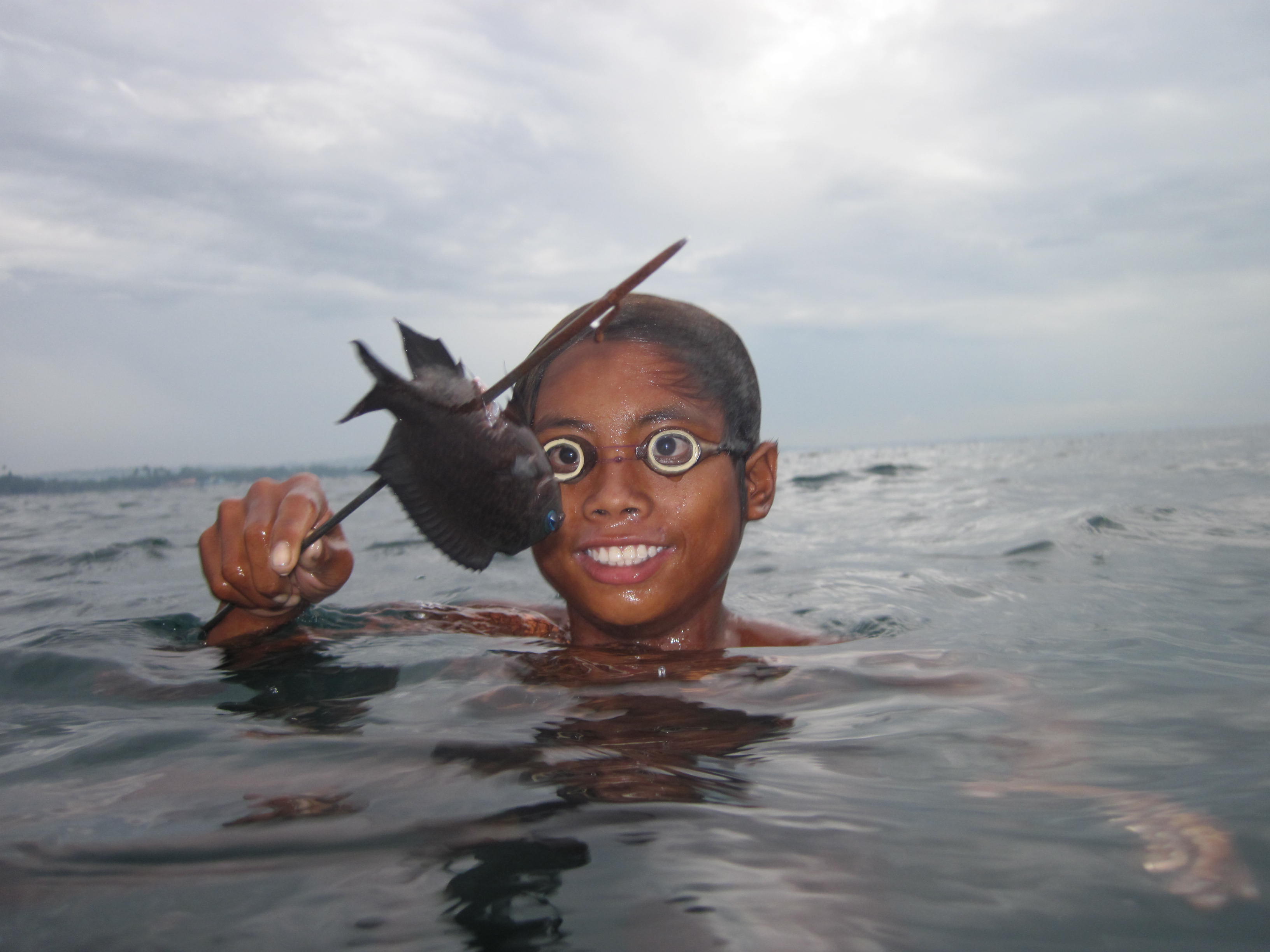 Speargun Fishing in Philippines – an Ecological Living | The Aquatic Ape