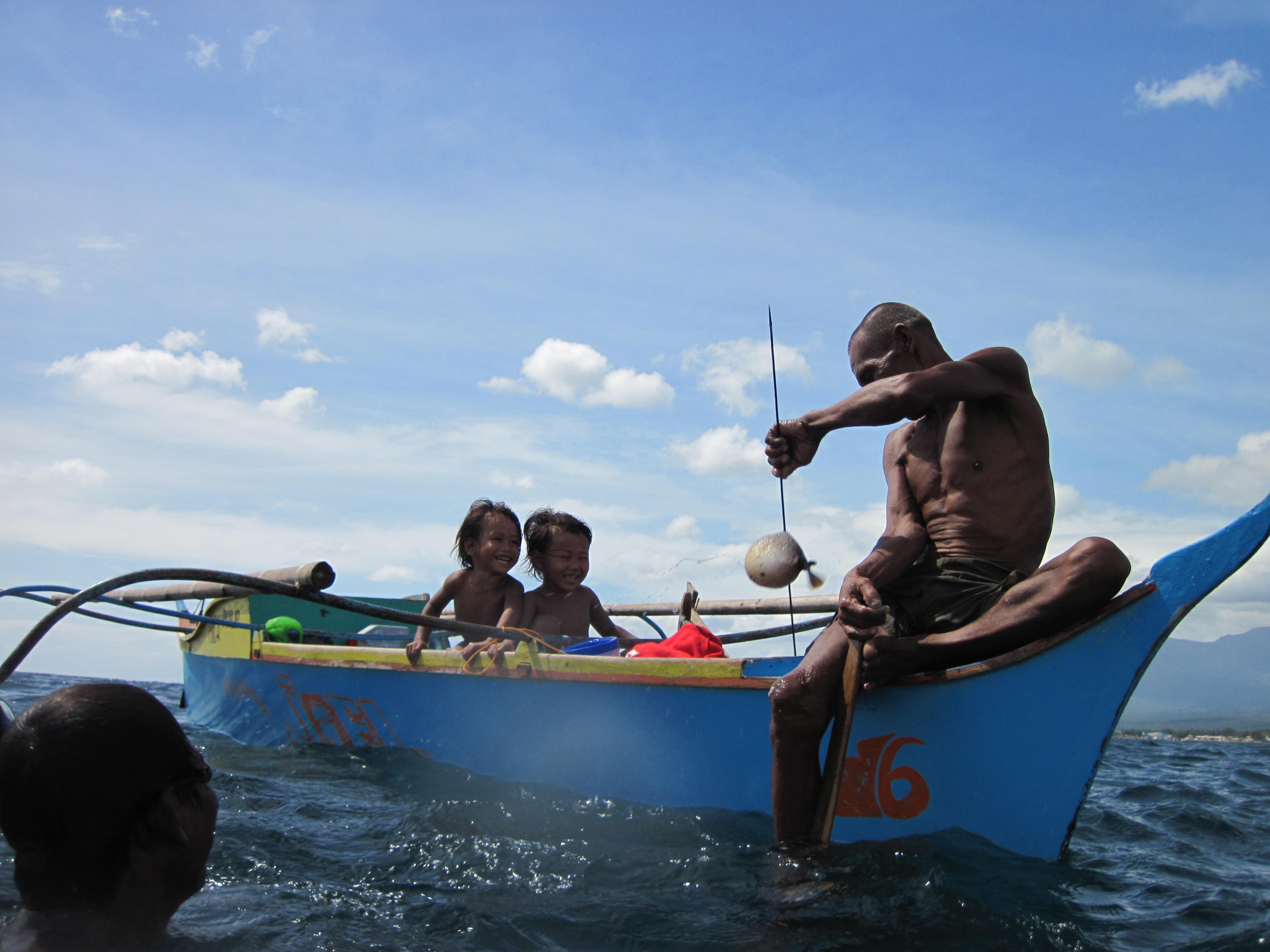 Speargun Fishing in Philippines – an Ecological Living | The Aquatic Ape